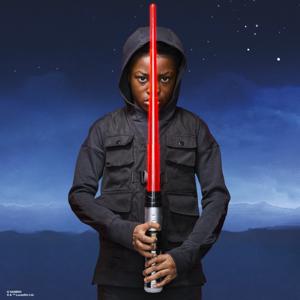 Sabre laser électronique - Dark Vador Star Wars Hasbro : King Jouet ...